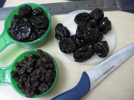 Prunes Nutrition & Health Benefits - Heart Disease Prevention